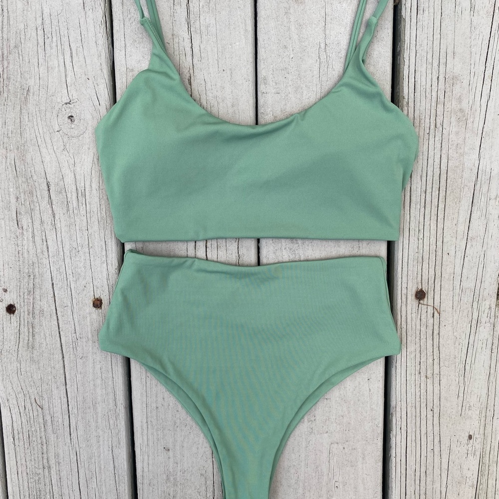Buff Bunny Bikini Set - Gem